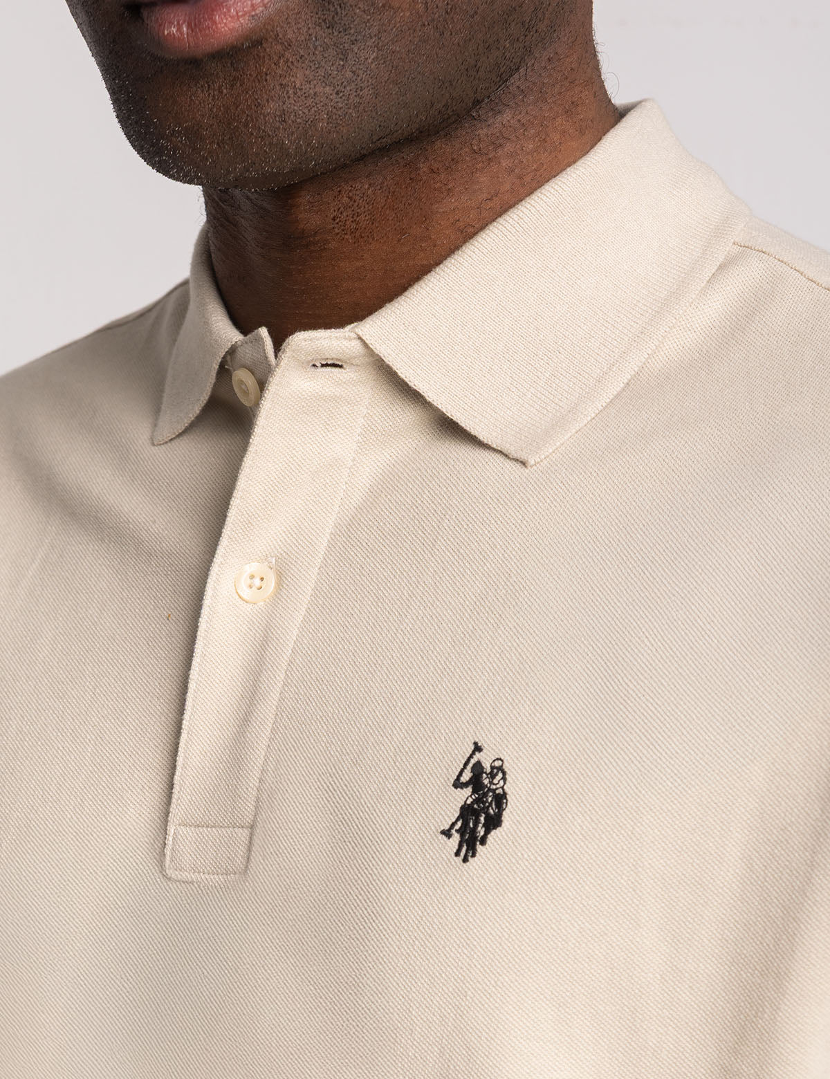 SOLID PIQUE SMALL LOGO POLO SHIRT– U.S. Polo Assn.