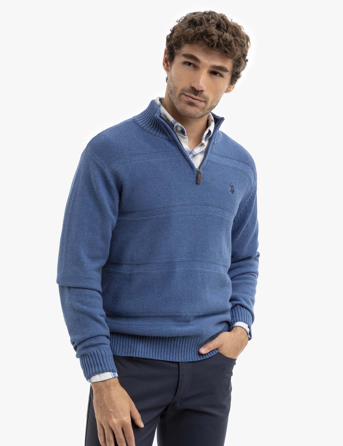 FRONT TEXTURED 1/4 ZIP SWEATER– U.S. Polo Assn.