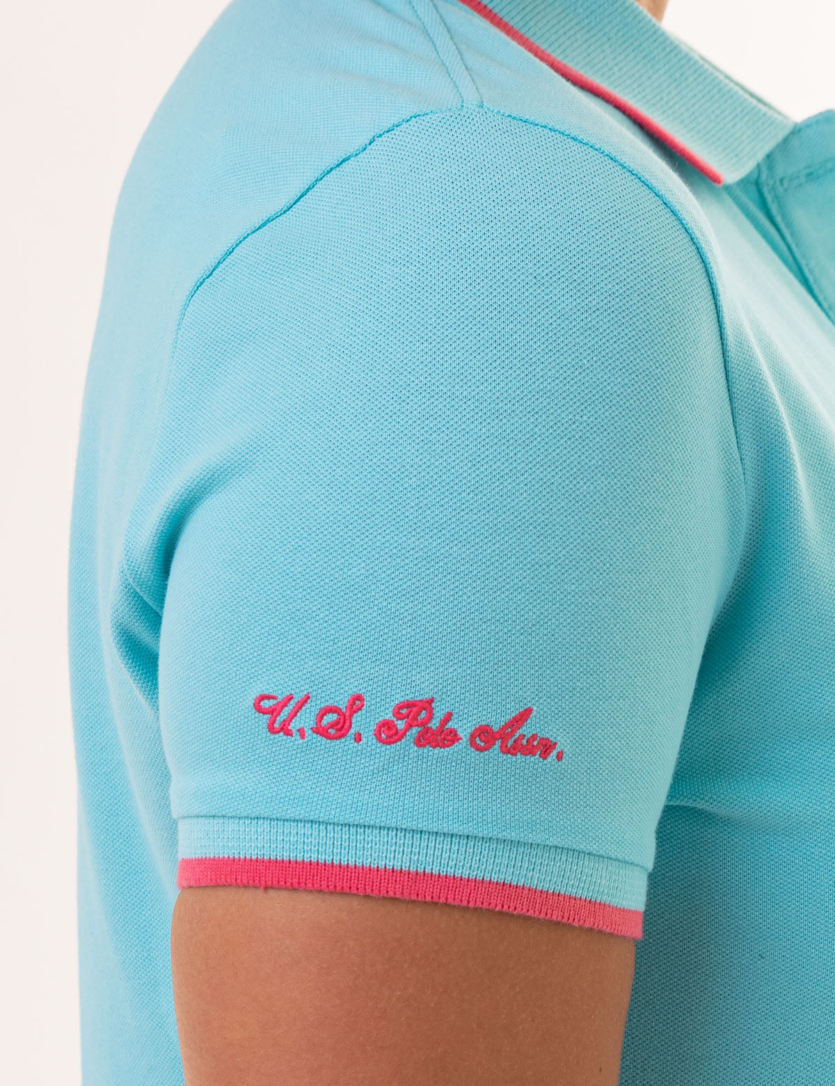 TIPPED SOLID POLO SHIRT– U.S. Polo Assn.
